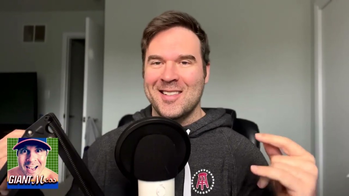 Why I’m Not High on Cocaine Bear | Movie Review | Giant Mess S3 Ep53 ...